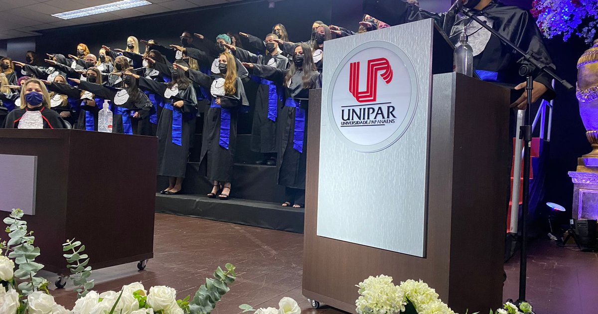 Unipar diploma novos psicólogos e arquitetos – Universidade Paranaense