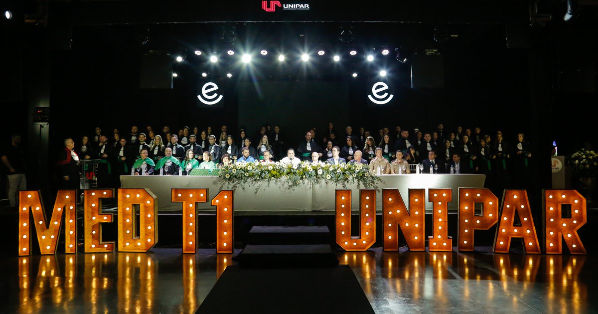 Conquista: Unipar forma 1ª turma de Medicina em Umuarama – Universidade ...